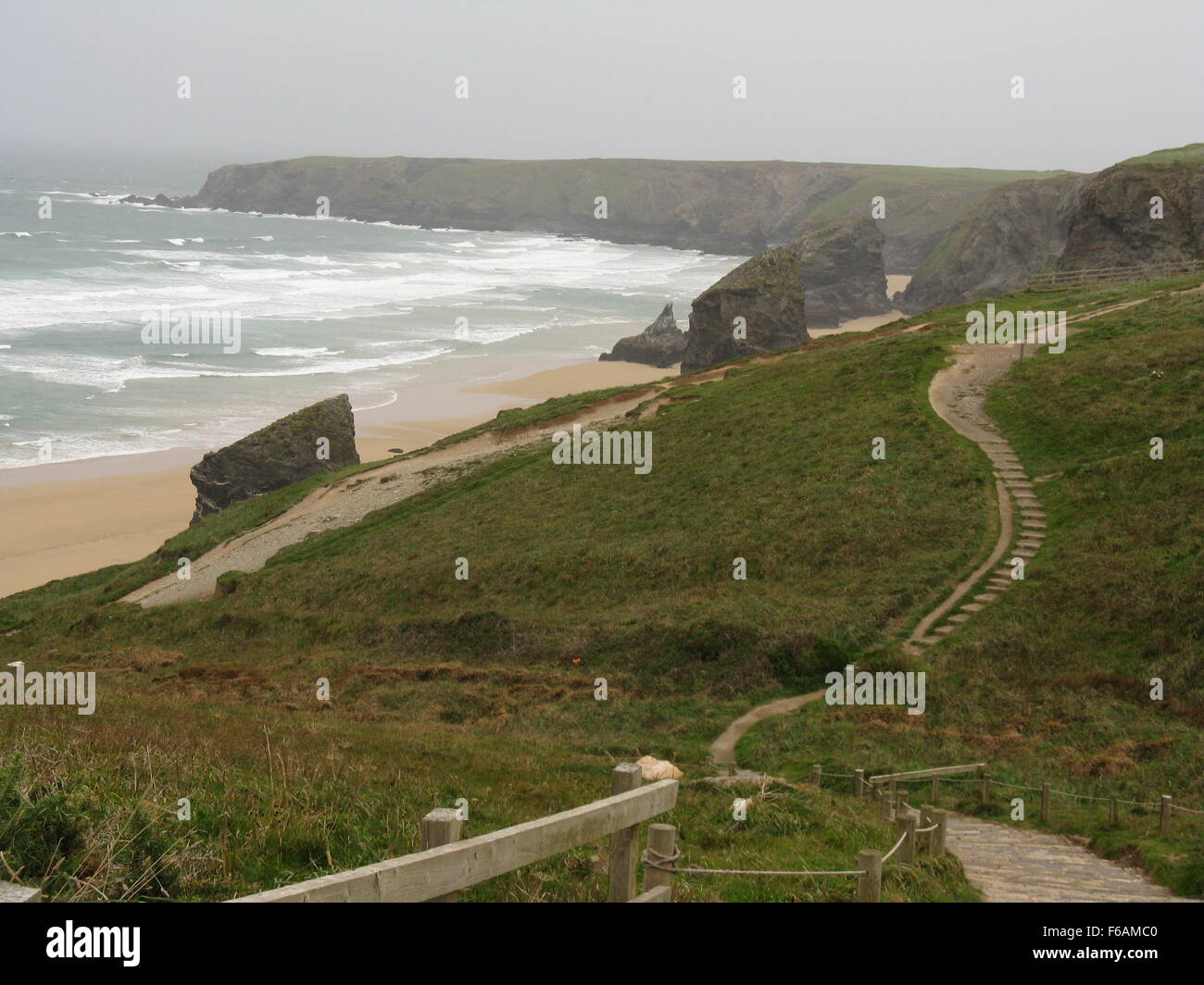 North cornwall coast path hikers hi-res stock photography and images ...