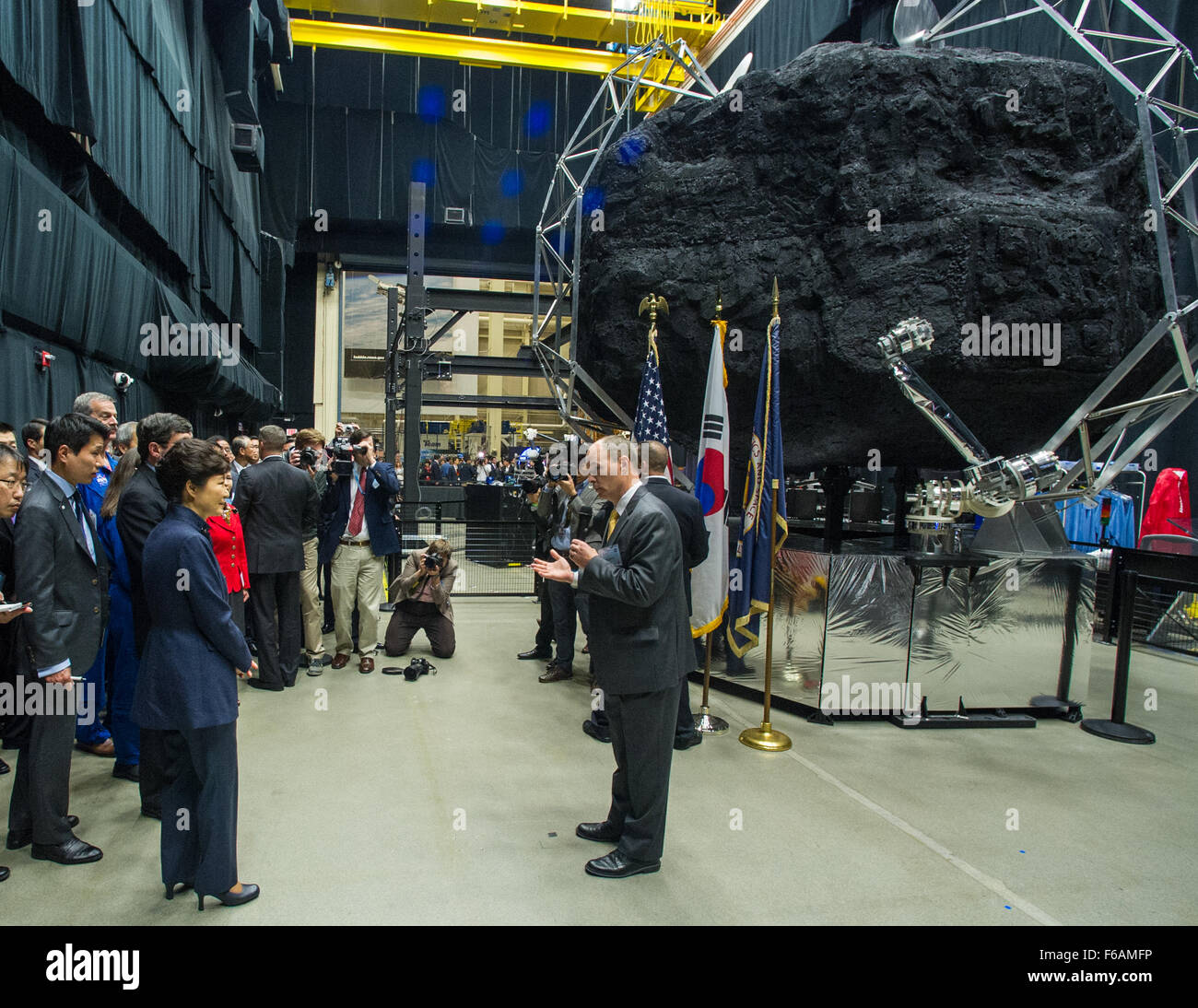 South Korean President Park Geun-hye visits NASA's Goddard Space Flight ...