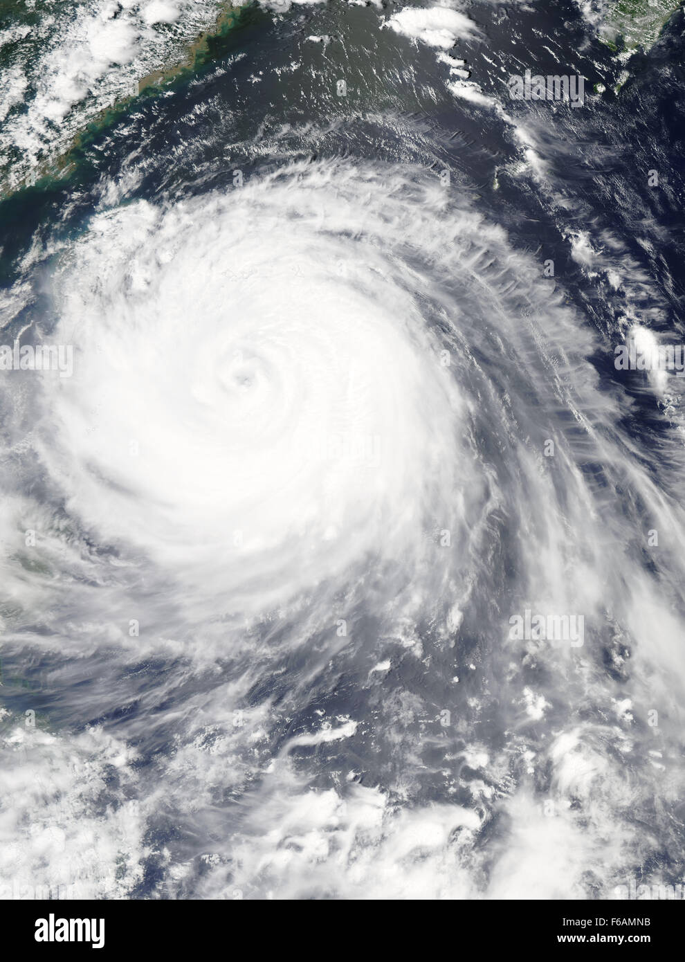 NASA captured a satellite image showing Typhoon Soudelor near Taiwan ...