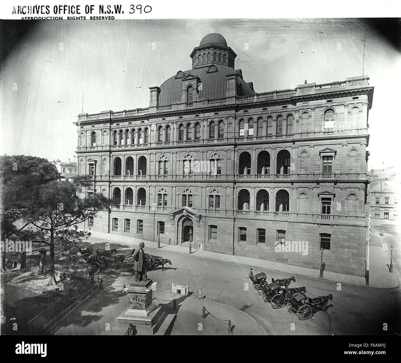 Sydney lands office hi-res stock photography and images - Alamy