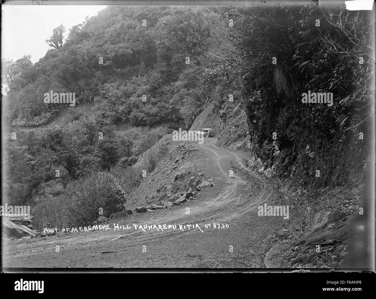 Motoring in vicinity of Meremere Hill Stock Photo - Alamy