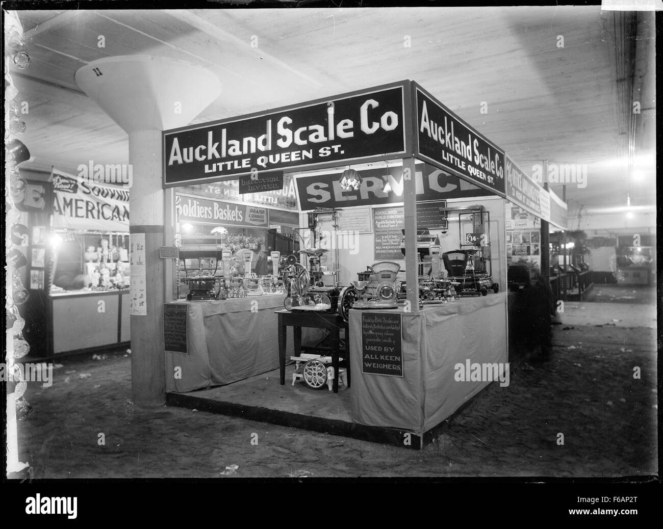 This historical photograph shows a stand at a trade fair in 1930 ...