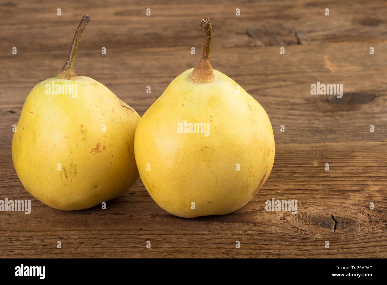 Pears fruit hi-res stock photography and images - Alamy