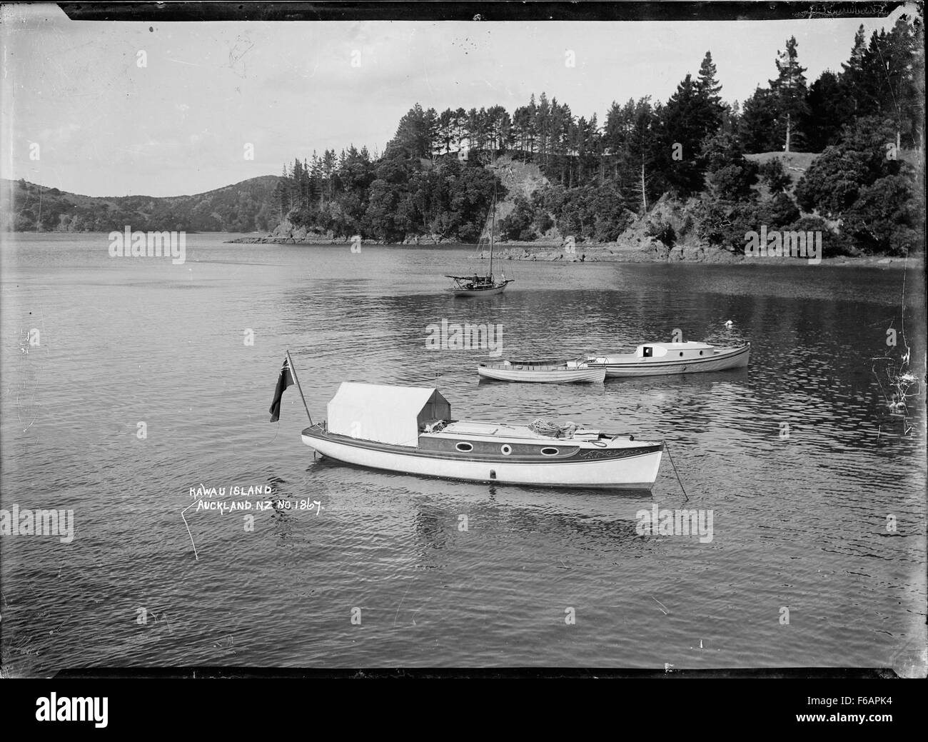 Pleasure craft moored at Kawau Island Stock Photo - Alamy