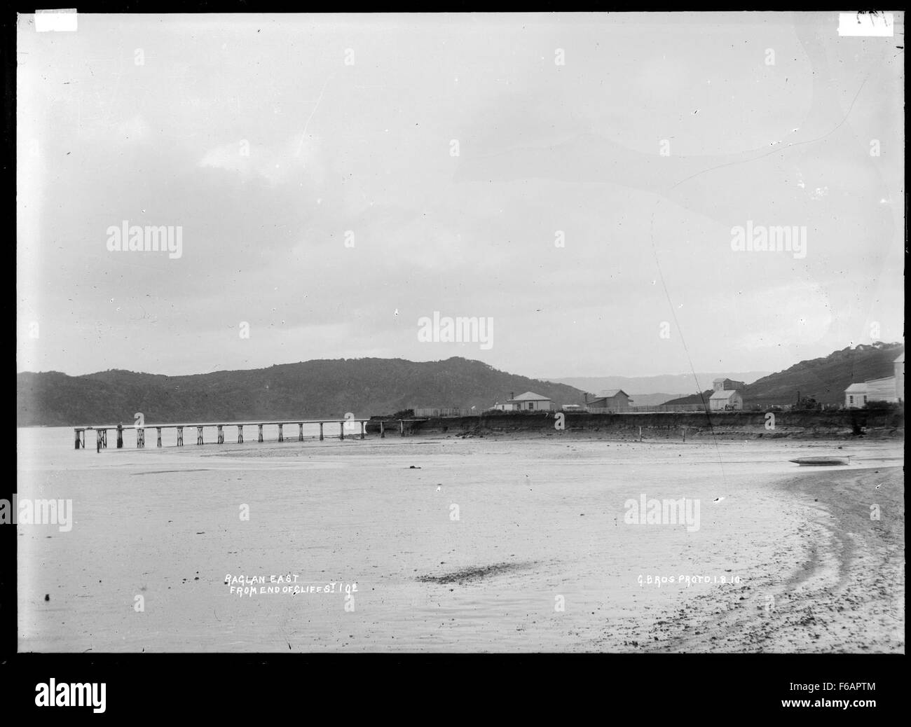 Raglan street Black and White Stock Photos & Images - Alamy