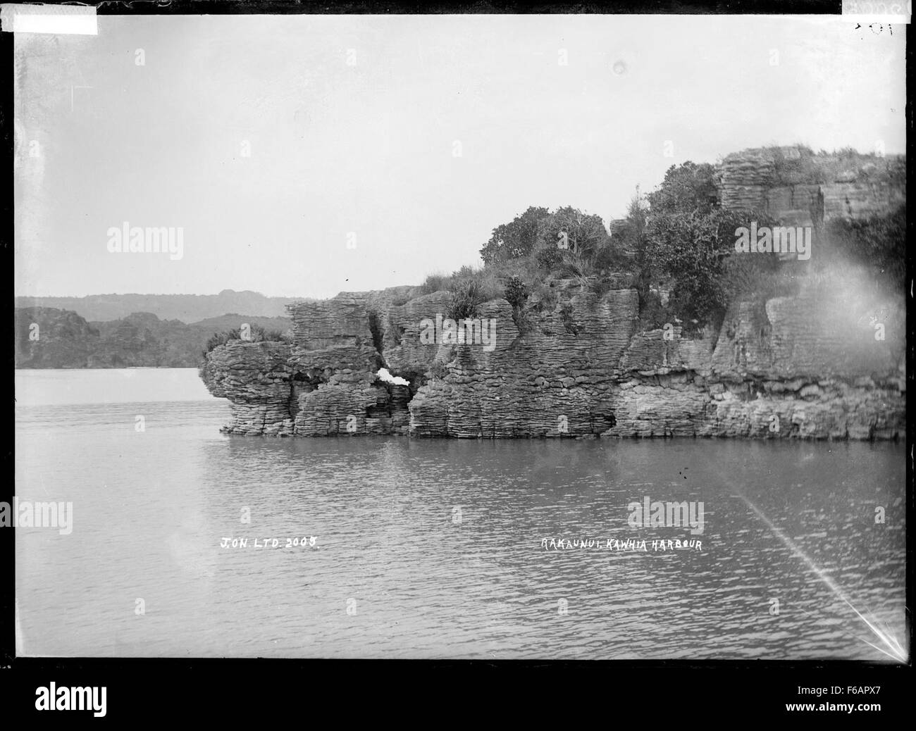 A photograph of the Rakaunui inlet in Kawhia Harbour, New Zealand ...