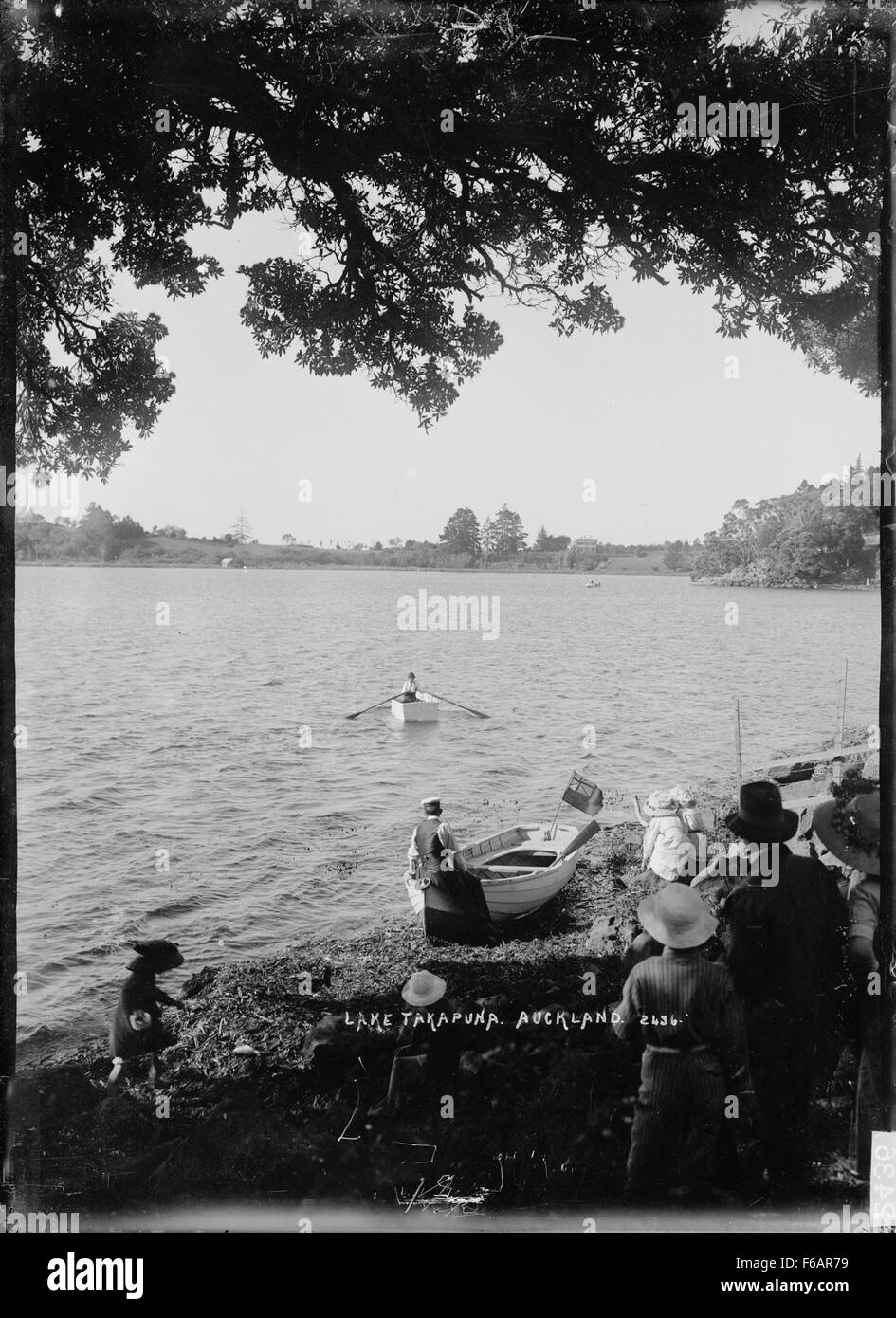 Lake takapuna hi-res stock photography and images - Alamy