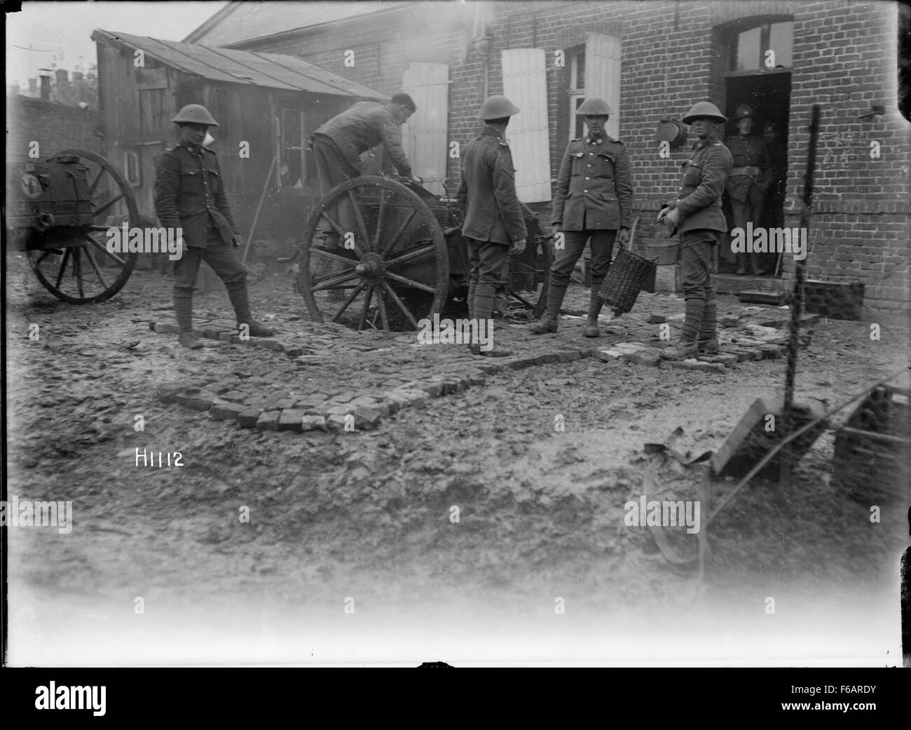 Military mobile field kitchen hi-res stock photography and images - Alamy
