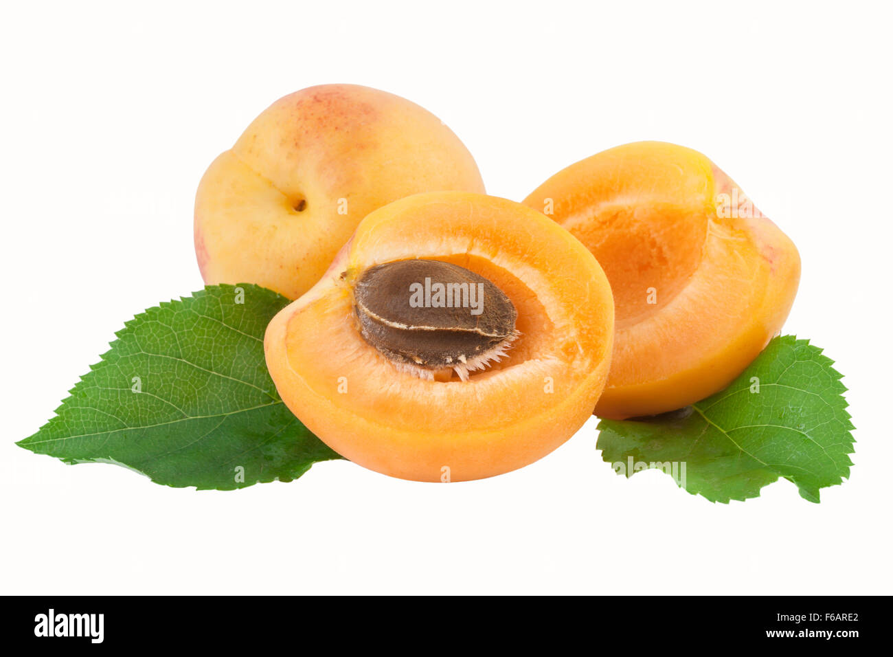 Half cut fruit hi-res stock photography and images - Alamy