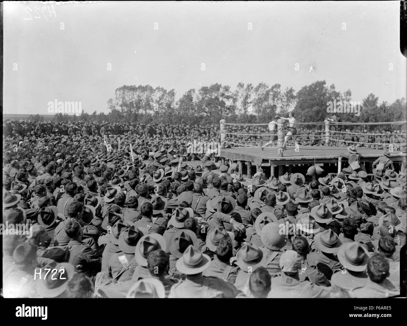 World war i boxing match hi-res stock photography and images - Alamy