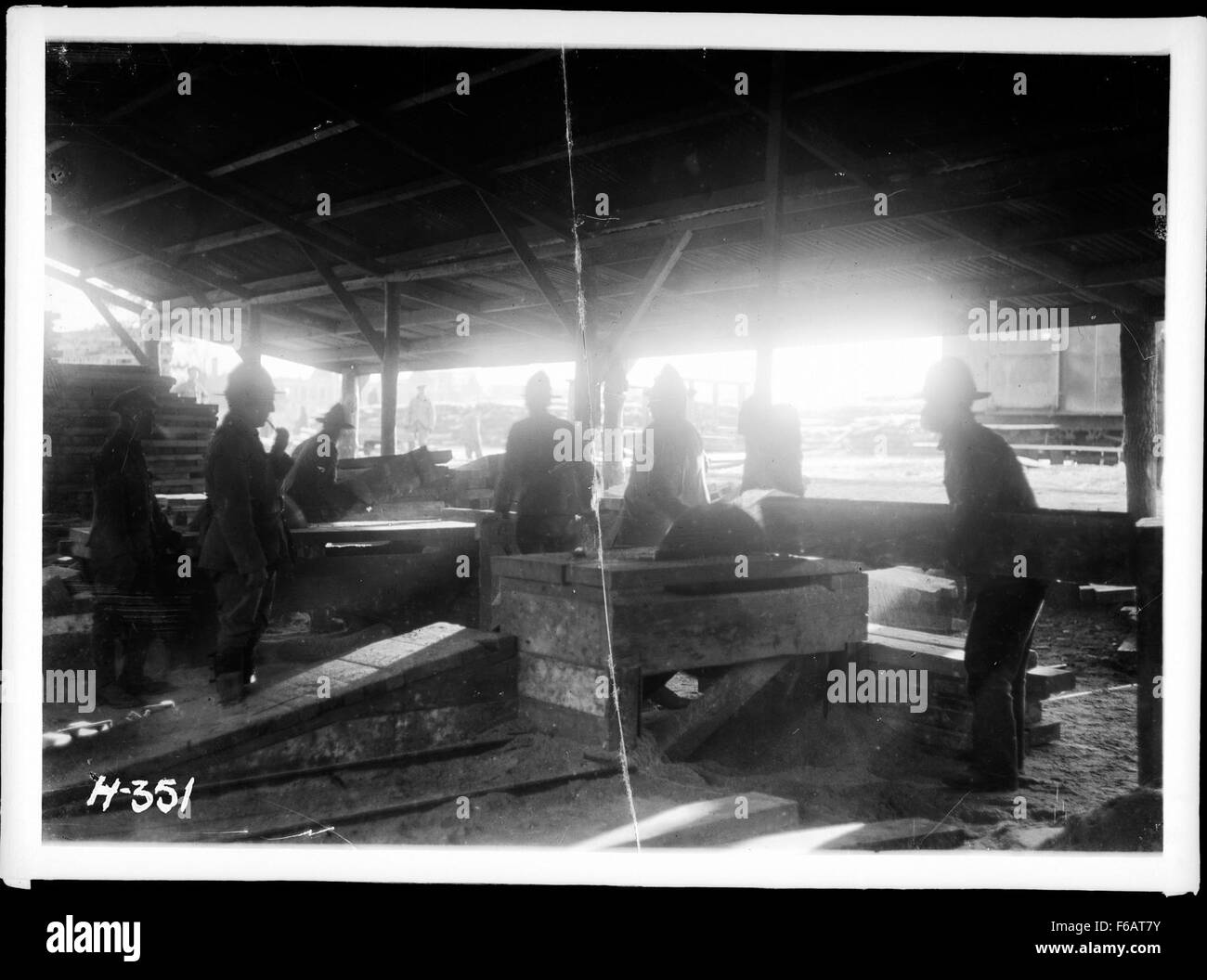 World war i salvaged materials hi-res stock photography and images - Alamy