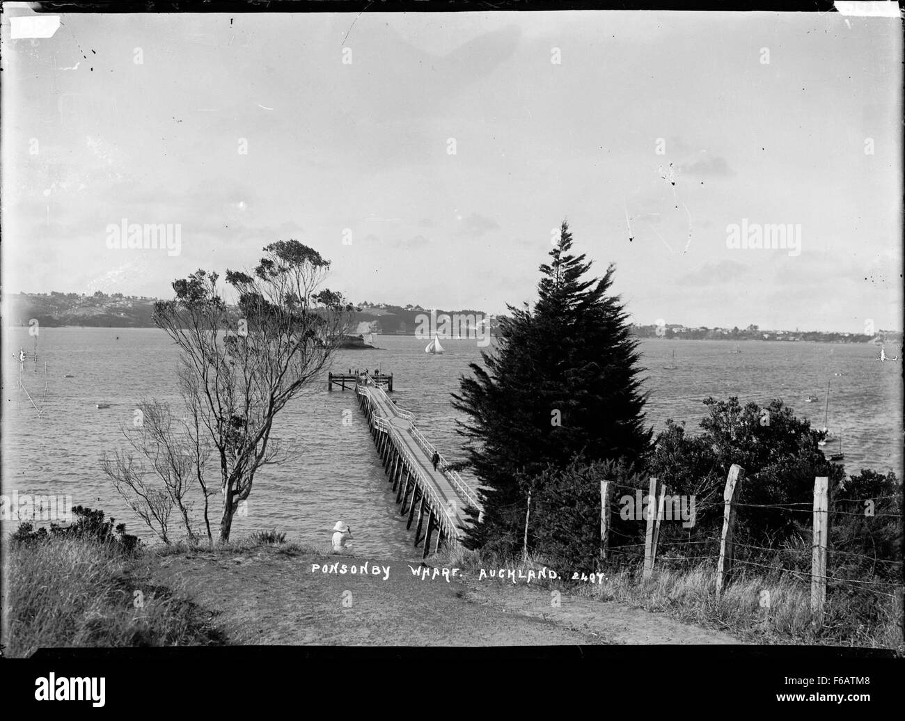 Ponsonby wharf hi-res stock photography and images - Alamy
