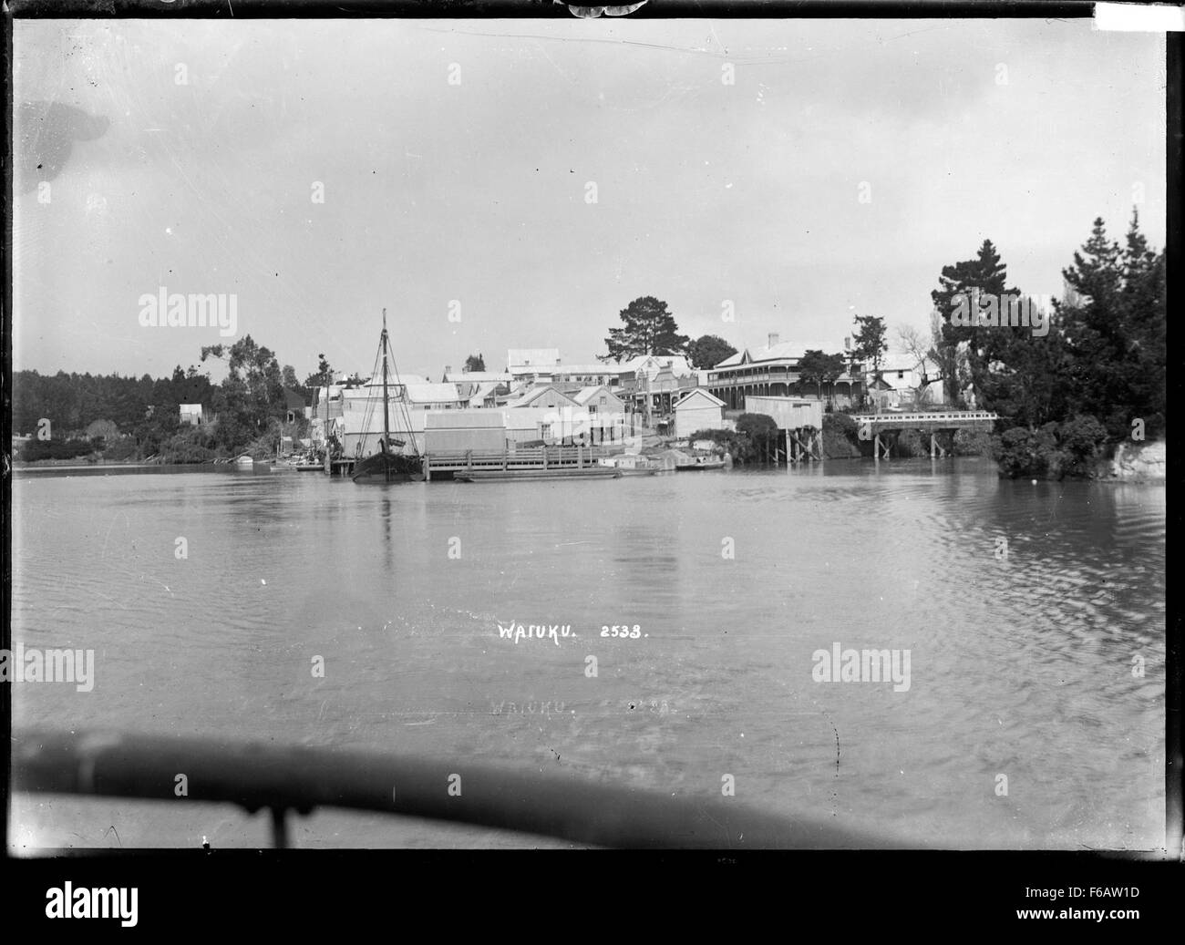 This image showcases the town of Waiuku, located in New Zealand. It ...