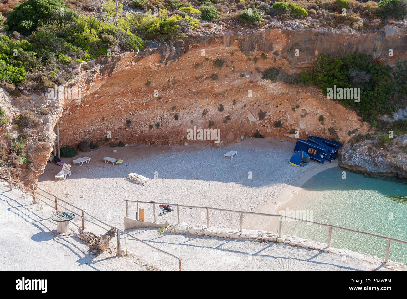 Small beach in Porto Vromi bay on Zakynthos, Greece Stock Photo - Alamy
