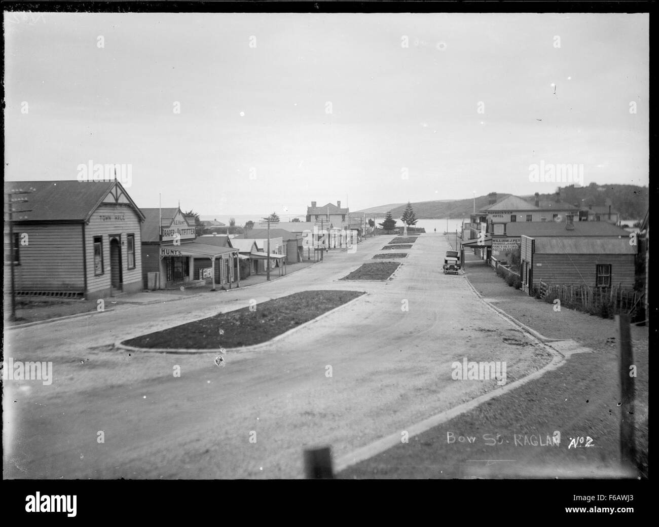 Raglan street hi-res stock photography and images - Alamy