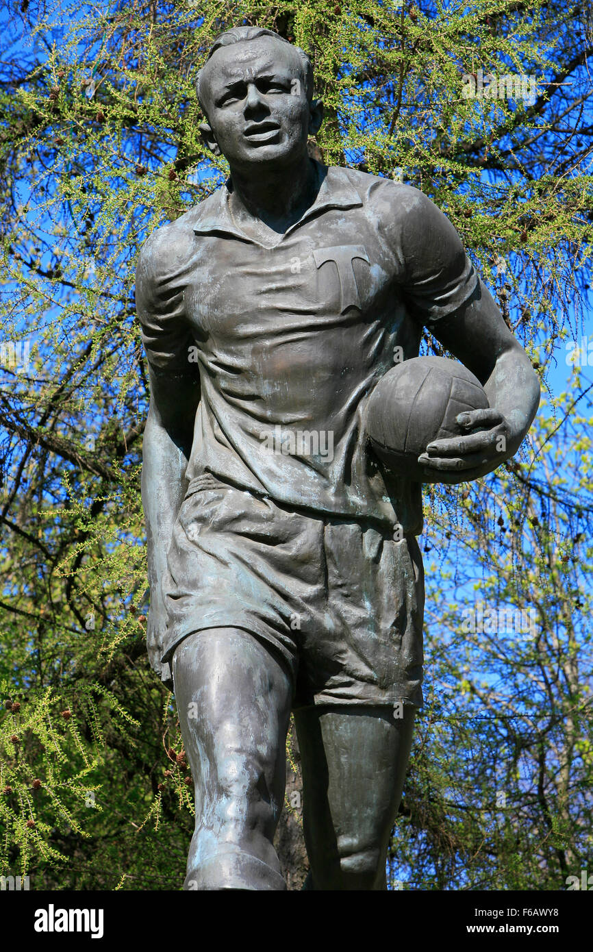 Monument to the Soviet footballer Eduard Streltsov (1937-1990) of FC ...