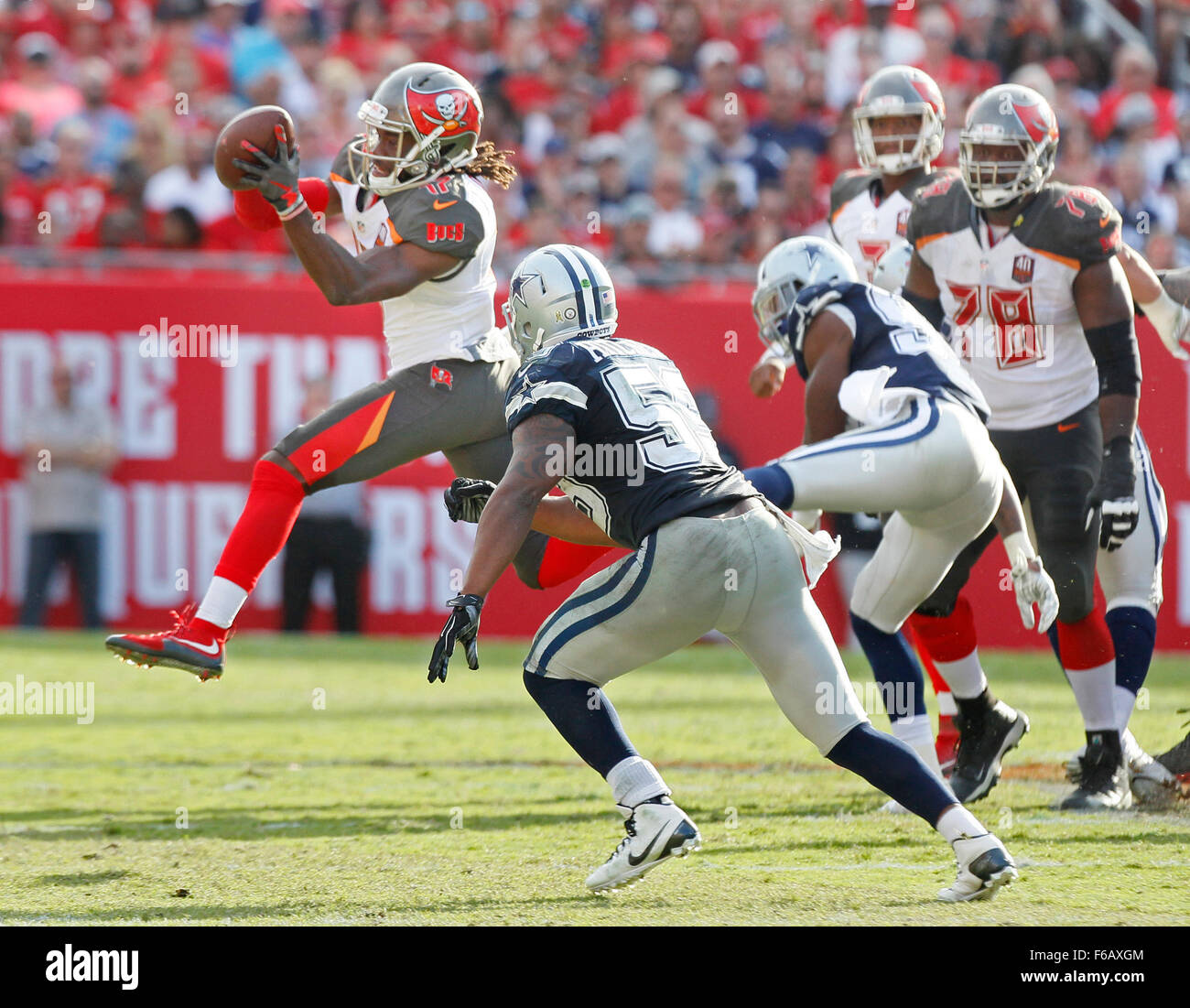 Tampa, Florida, USA. 15th Nov, 2015. JIM DAMASKE | Times .Bucs Donteea ...