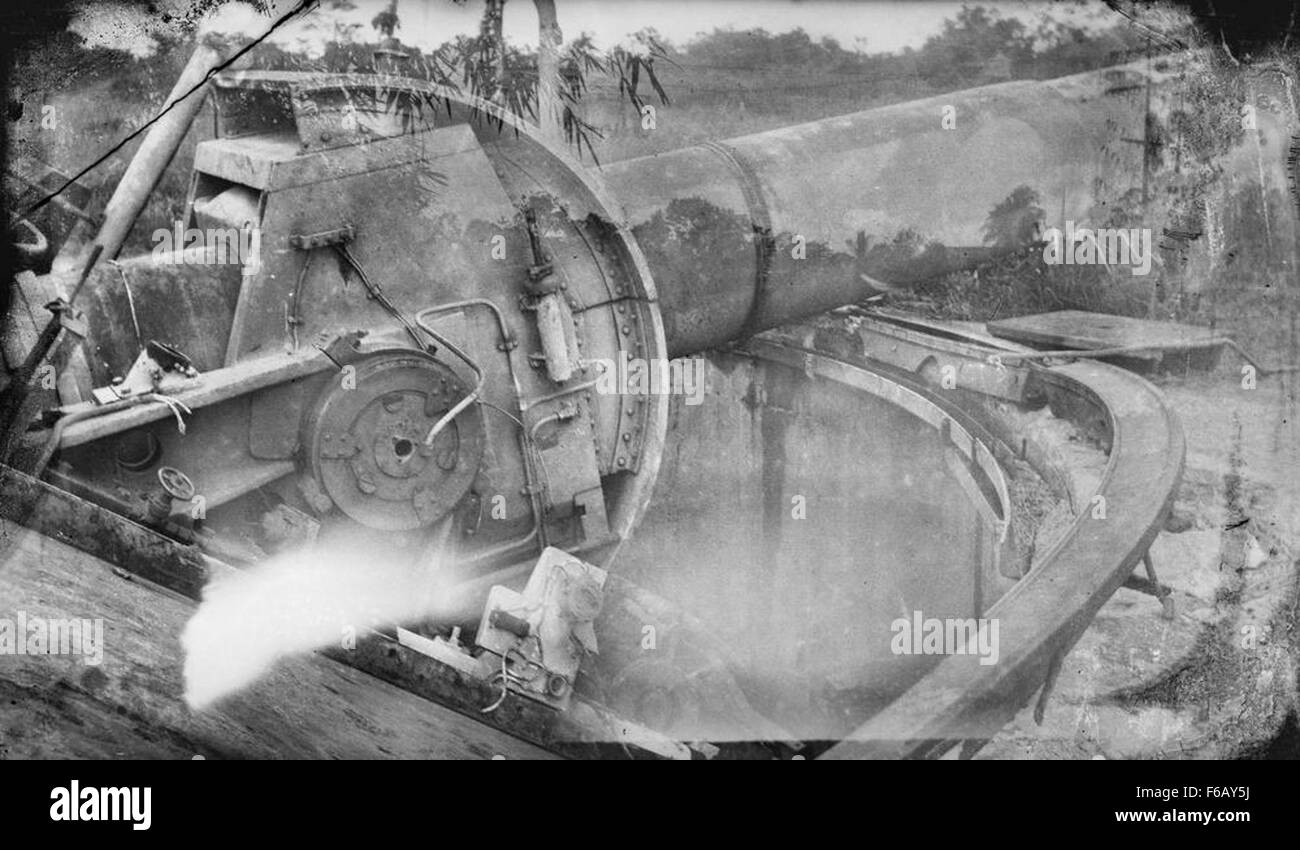 Concealment techniques Black and White Stock Photos & Images - Alamy