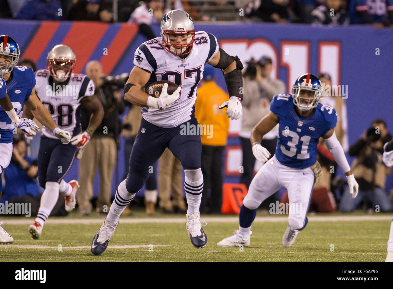 East Rutherford, New Jersey, USA. 15th Nov, 2015. New England Patriots ...