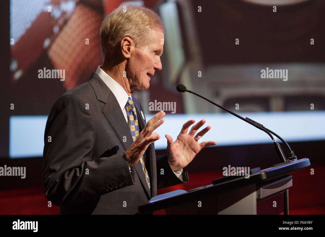 Real data hi-res stock photography and images - Alamy
