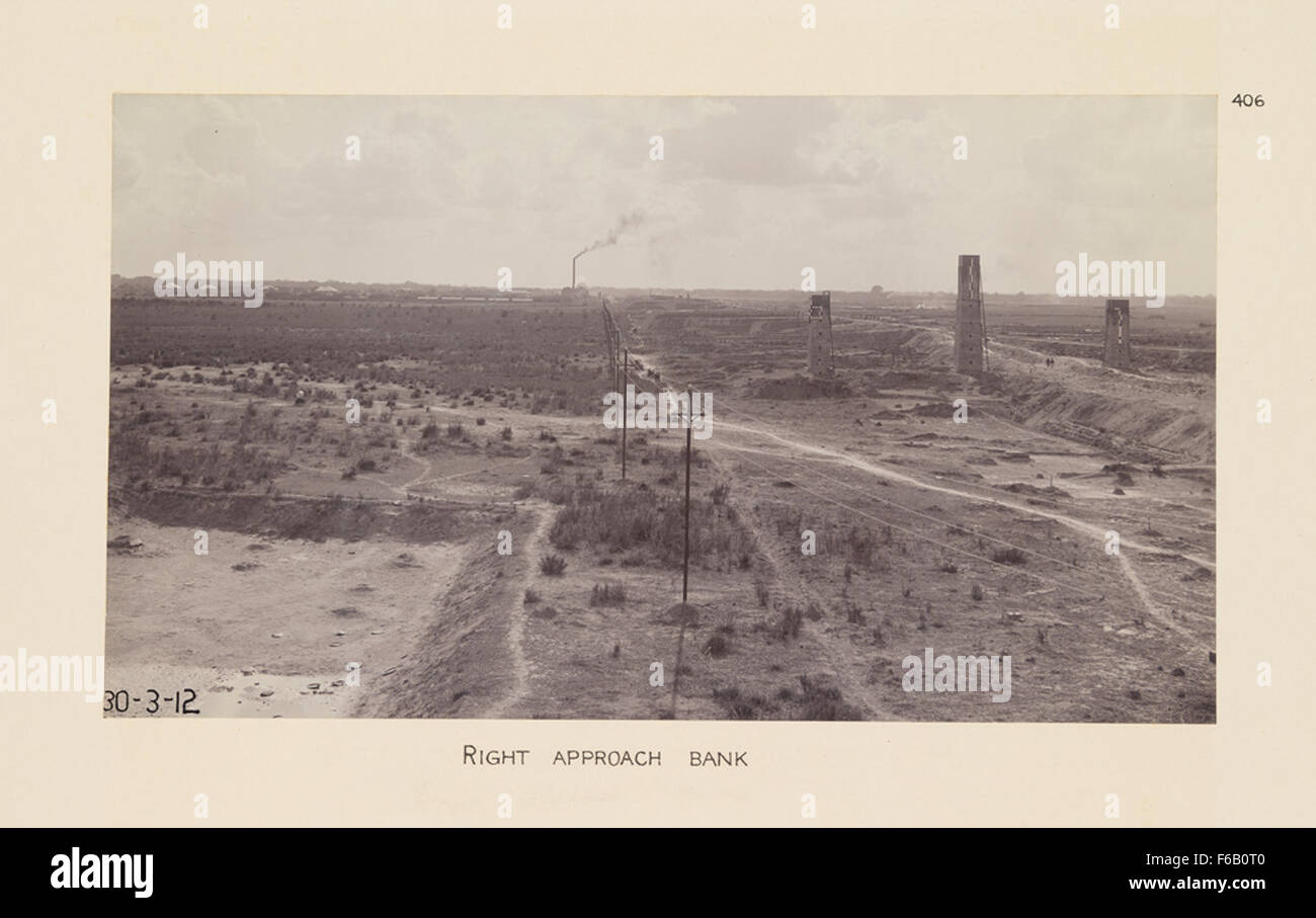 This image shows the construction of a railroad bridge over the Right ...