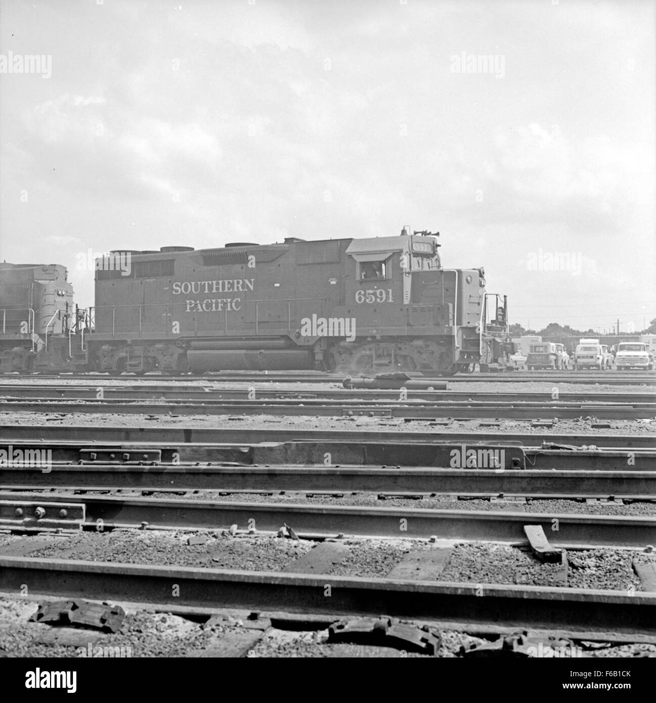 The Southern Pacific Diesel Electric Road Switcher No. 6591 is a ...