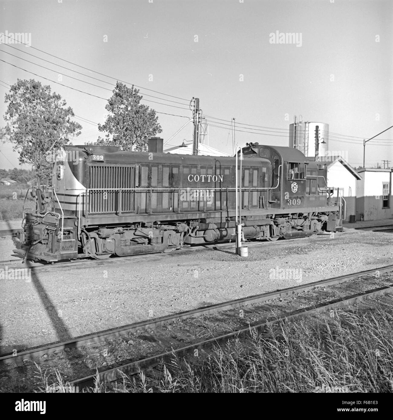 309 train Black and White Stock Photos & Images - Alamy