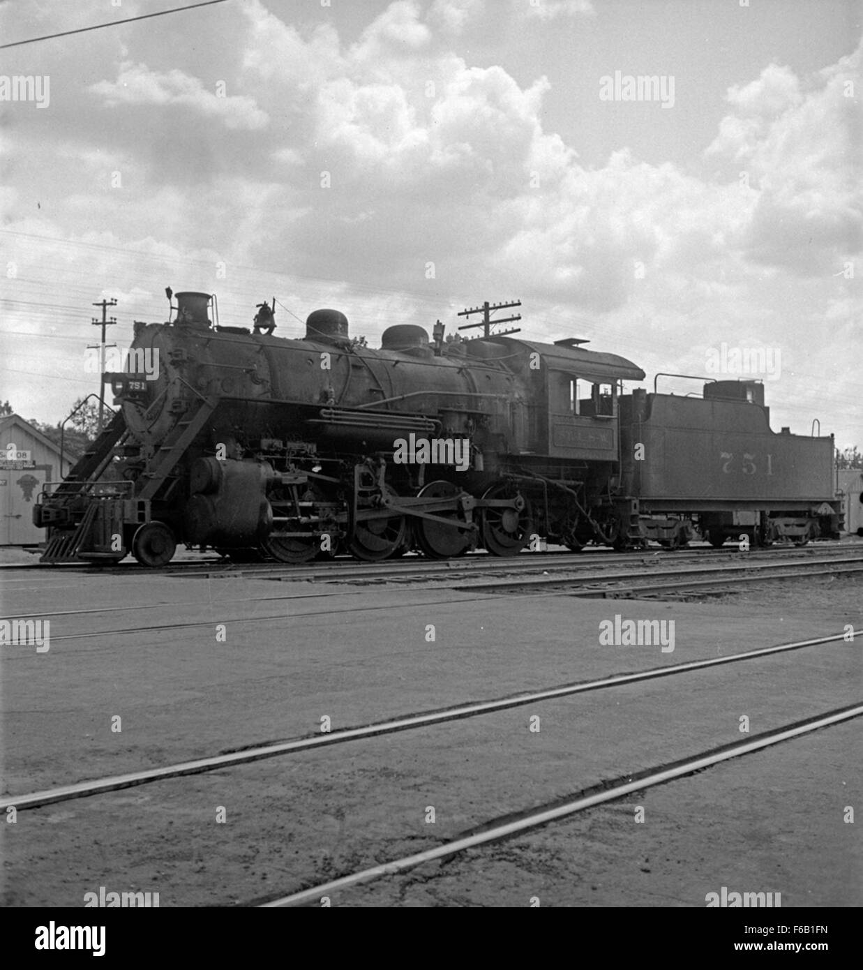 St. Louis Southwestern locomotive No. 751, also known as 'The Cotton ...