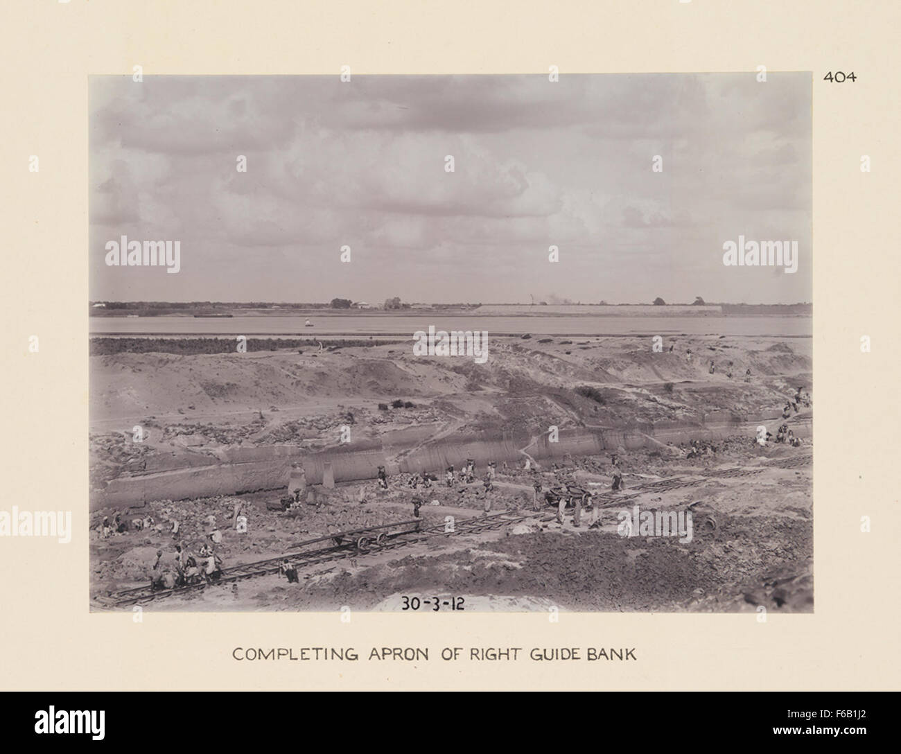 Completing Apron of Right Guide Bank Stock Photo - Alamy