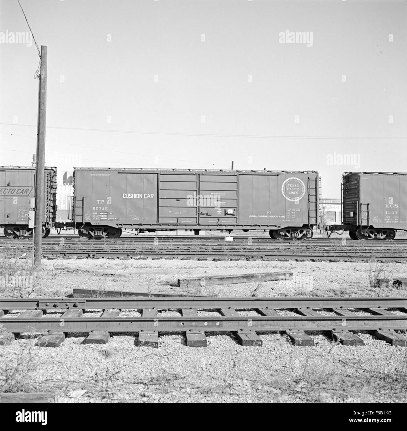 Freight train box car hi-res stock photography and images - Alamy
