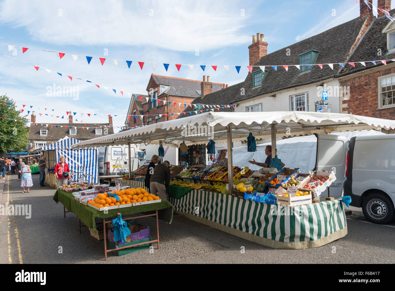 Fruit & Vegetable stall, Saturday Market, Market Place, Oakham, Rutland ...