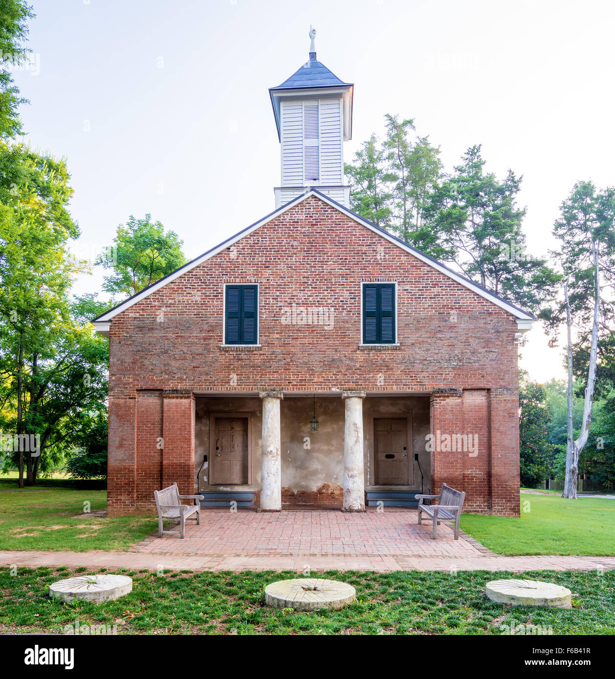 Antique church fence hi-res stock photography and images - Alamy
