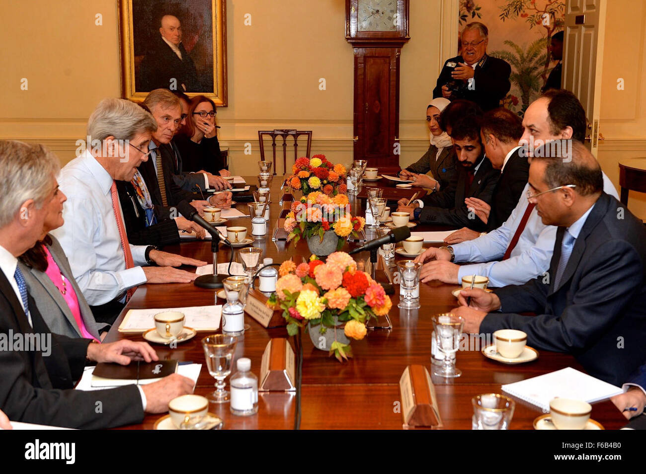Secretary Kerry Meets With Qatari Foreign Minister al-Attiya in ...