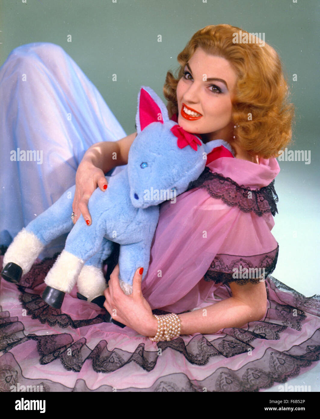 Old dear hi-res stock photography and images - Alamy