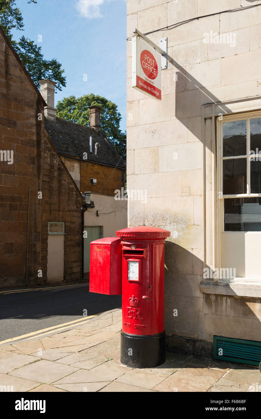 Post Office sign and red pillar box, Market Place, Uppingham, Rutland ...