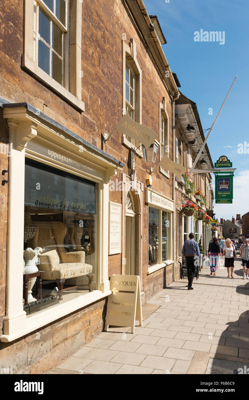 Uppingham rutland town centre hi-res stock photography and images - Alamy