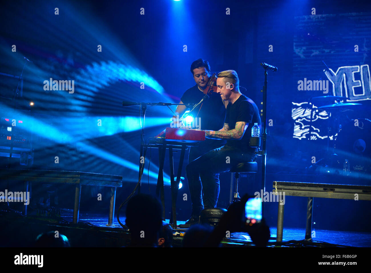 Sean mackin of yellowcard hi-res stock photography and images - Alamy