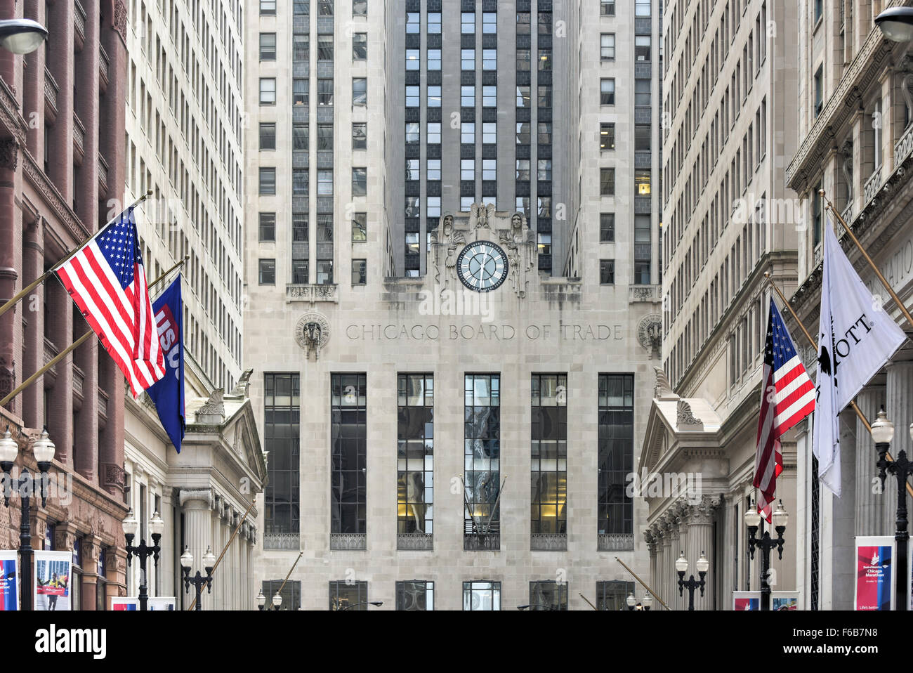Chicago Board of Trade Building, Chicago, Illinois. The art deco ...