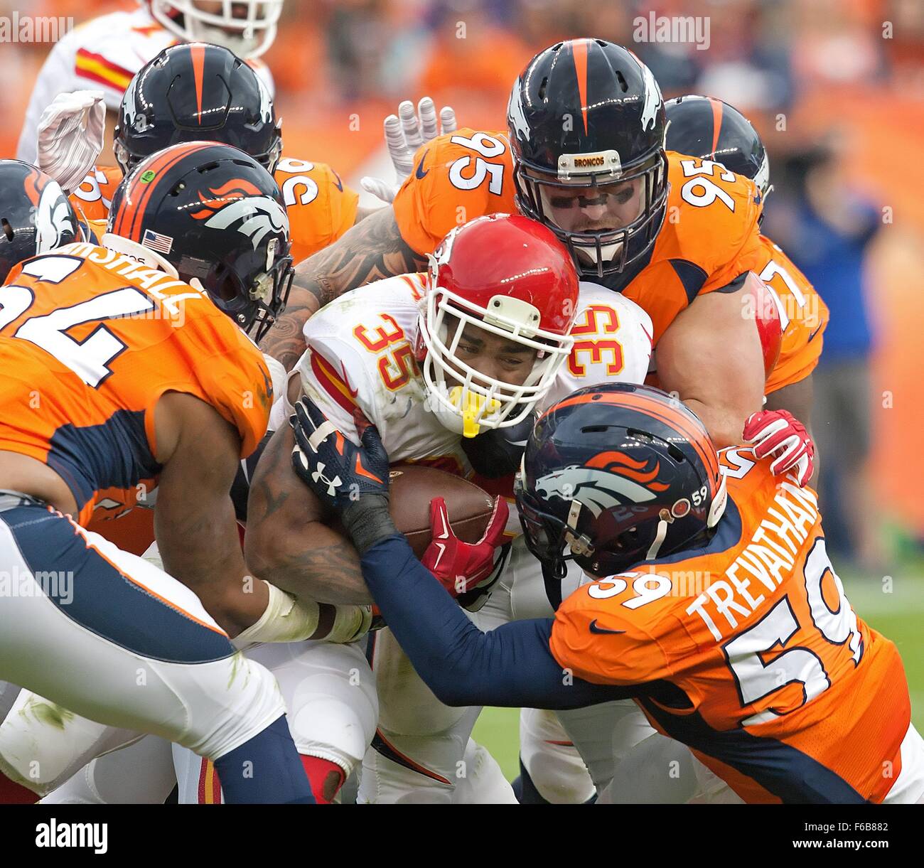 Denver, Colorado, USA. 15th Nov, 2015. Kansas City Chiefs running back ...