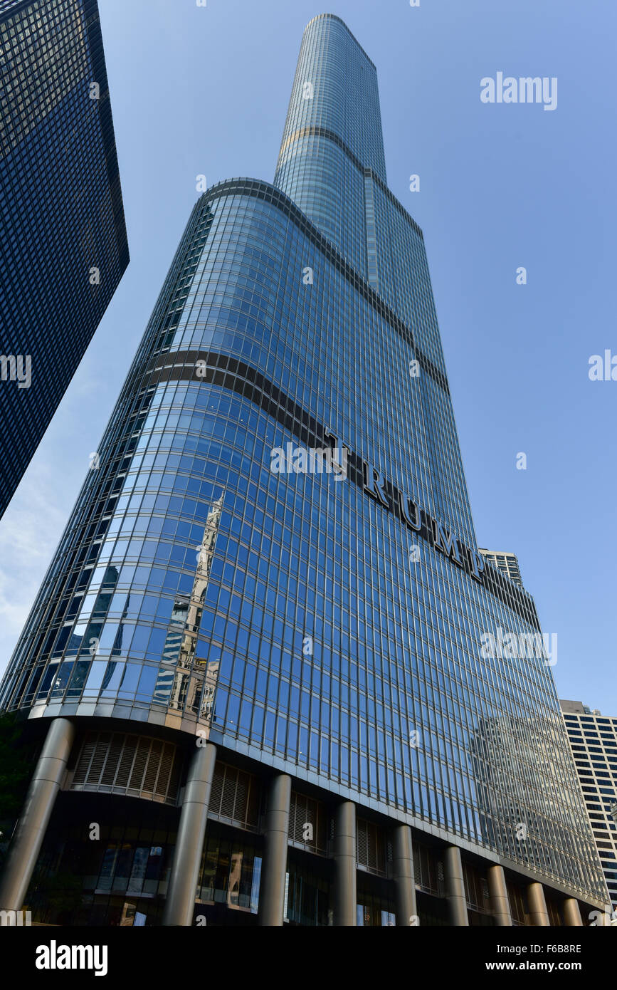 Chicago, Illinois - September 5, 2015: The Trump International Hotel ...