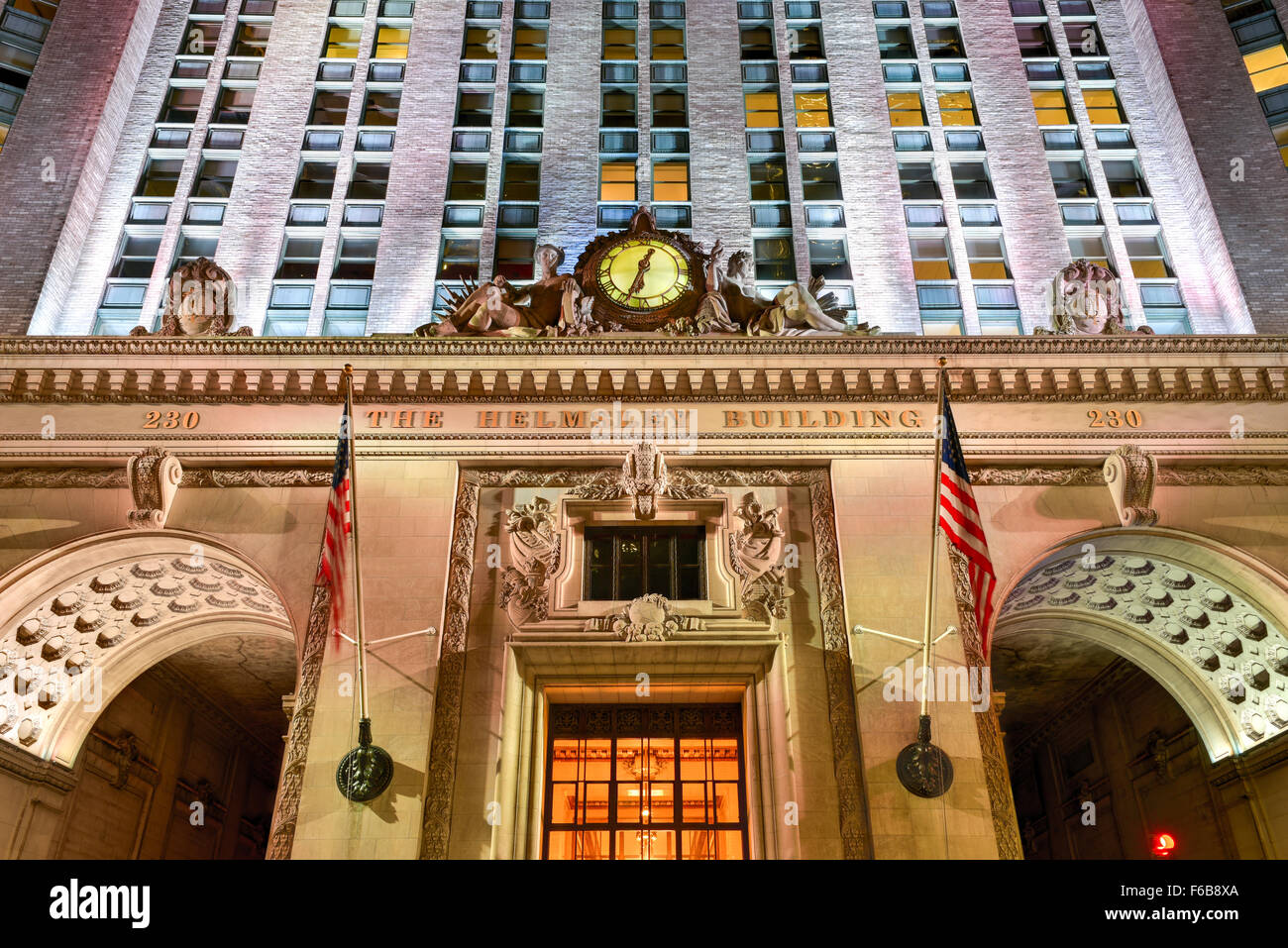 New York City - November 8, 2015: The Helmsley Building in New York, NY ...
