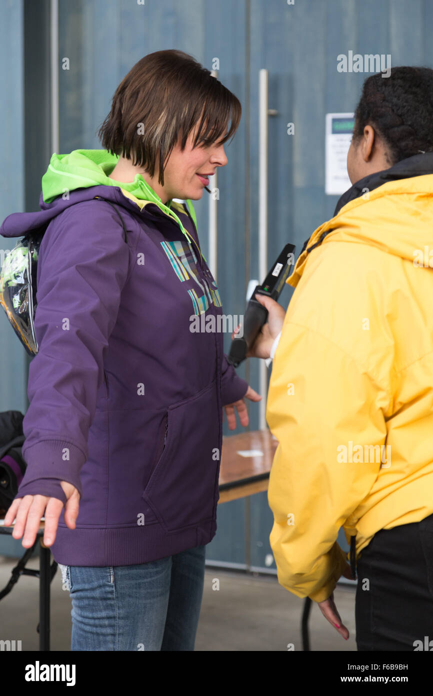 Stadium scanning hi-res stock photography and images - Alamy