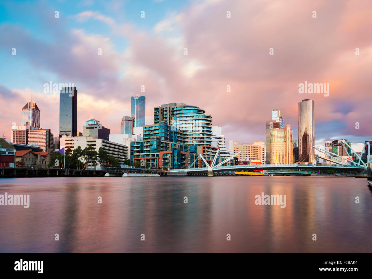 Modern building at sunset hi-res stock photography and images - Alamy