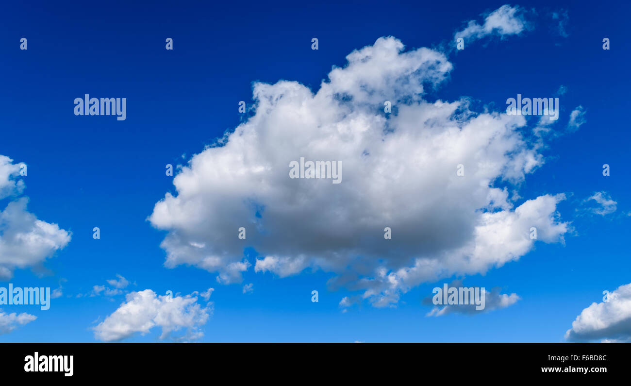 Cumulus cloud color hi-res stock photography and images - Alamy