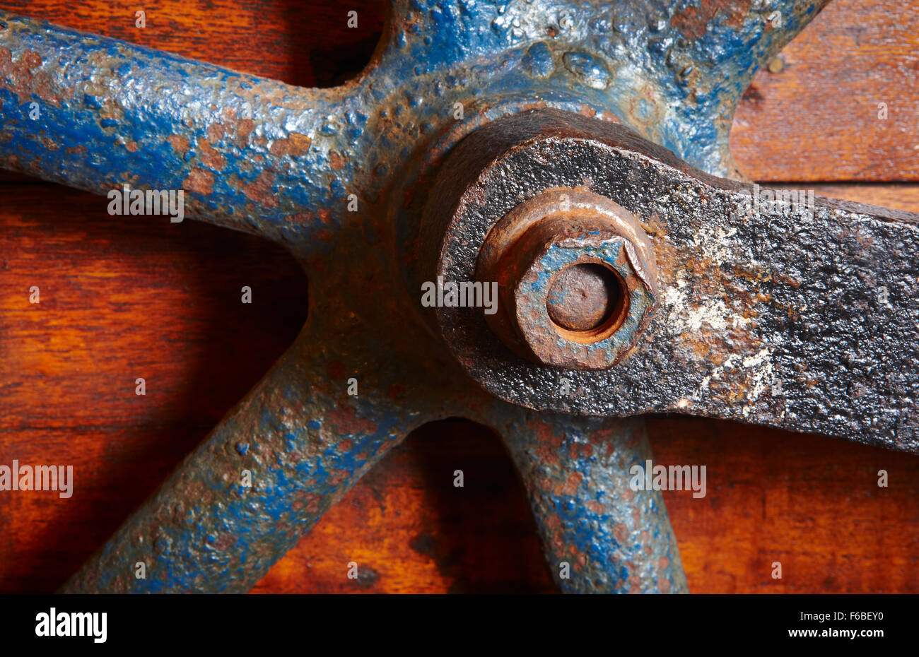 Rusty metal parts hi-res stock photography and images - Alamy