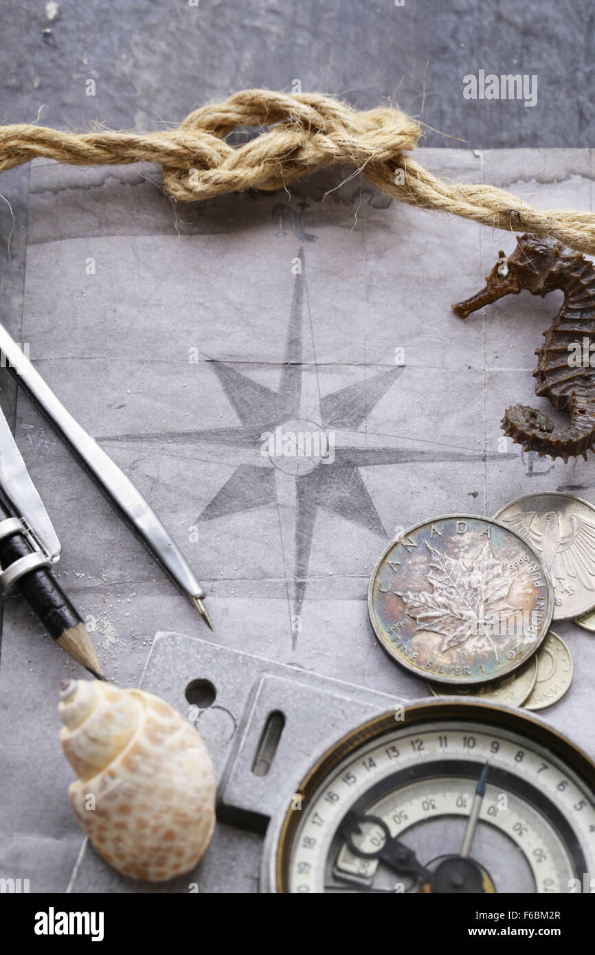 Vintage map and accessories for the treasure hunt and travel Stock ...