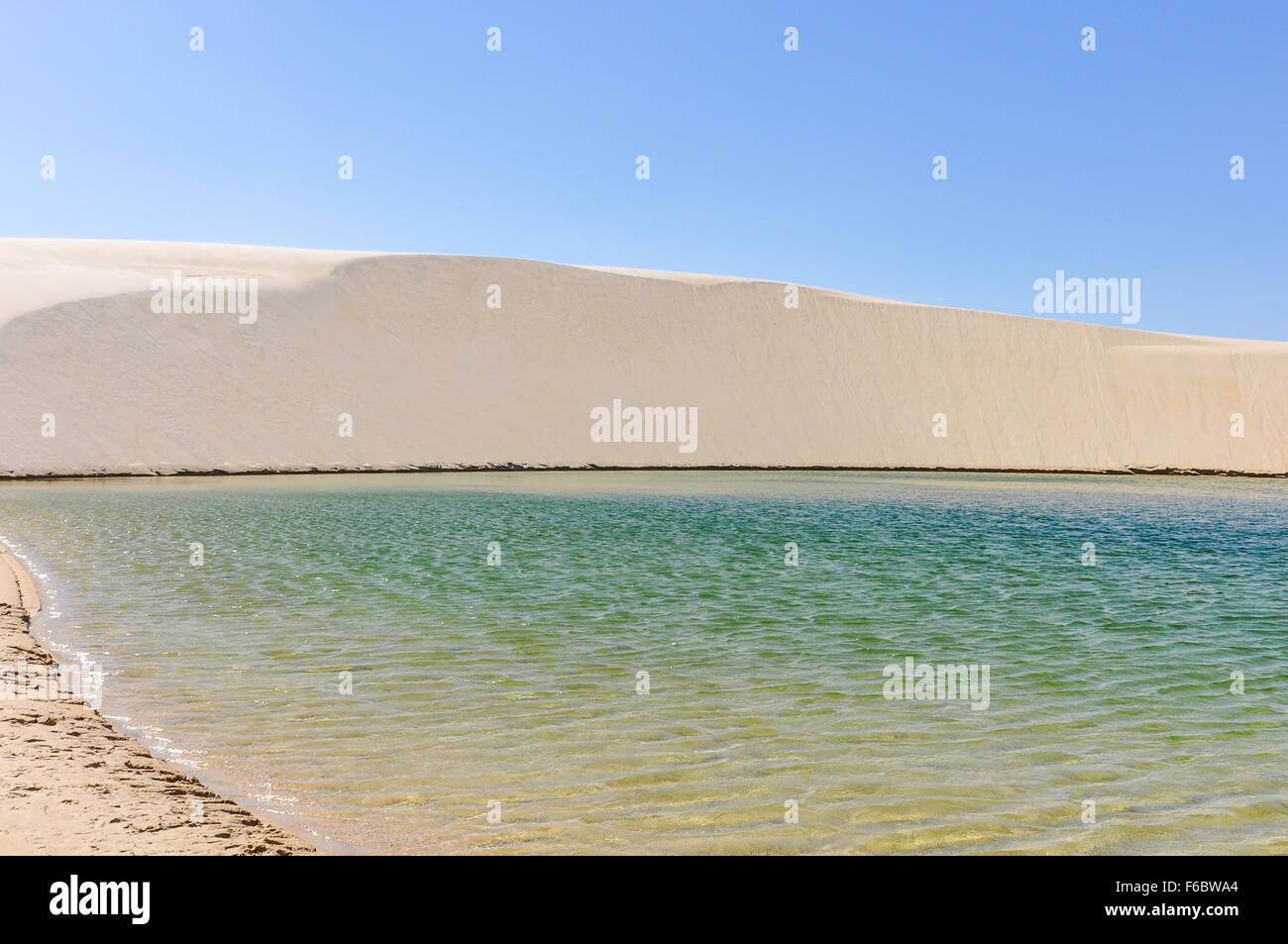 Desert lagoon hi-res stock photography and images - Alamy
