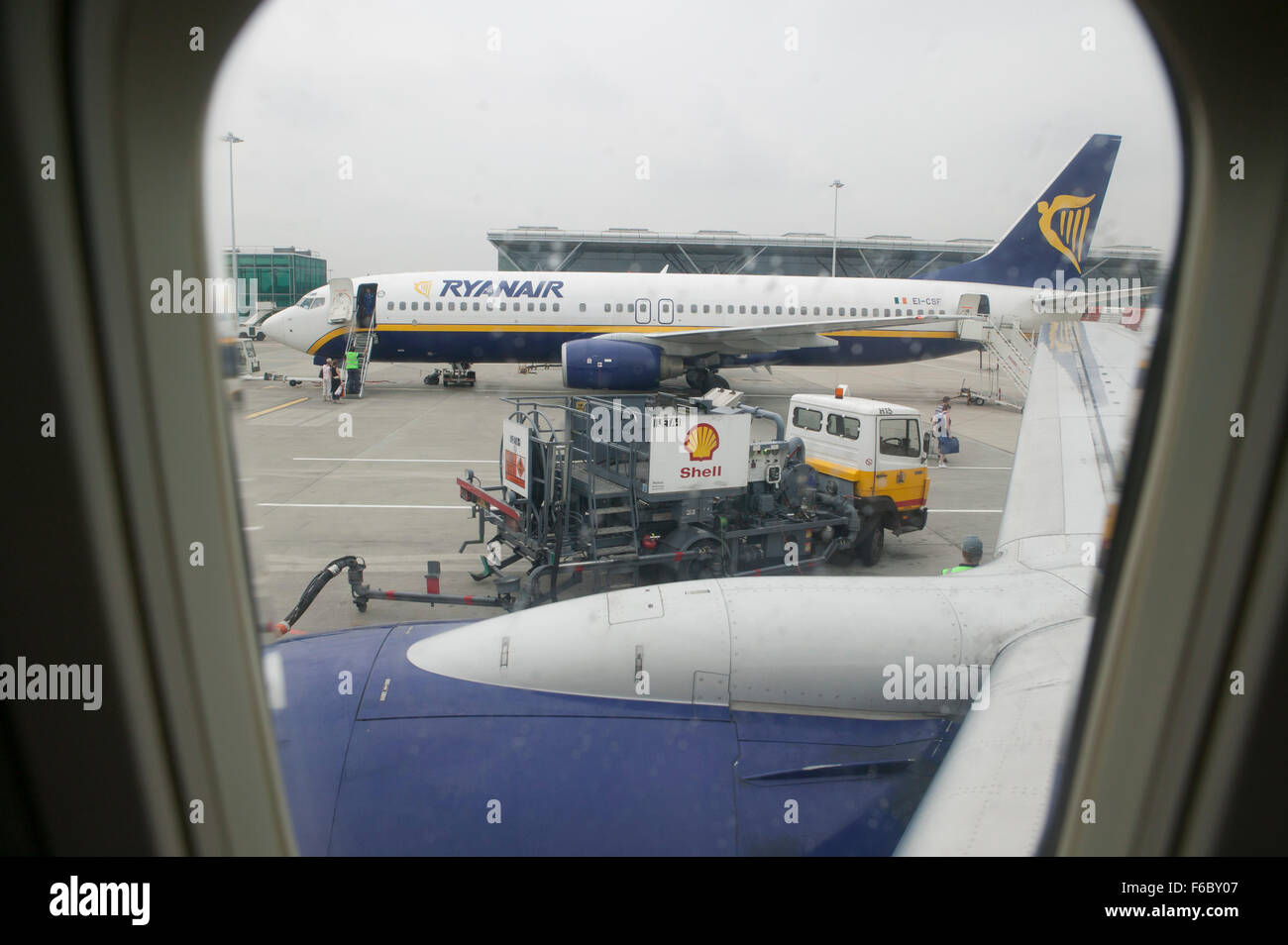 Ryan air jet plane engine at take off Stock Photo - Alamy