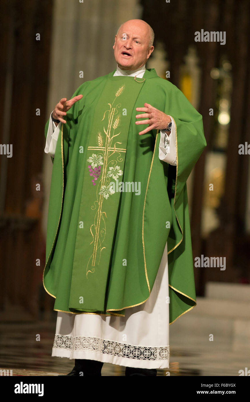 New York, New York, USA. 14th Nov, 2015. Rev. Robert T. Ritchie, mass ...
