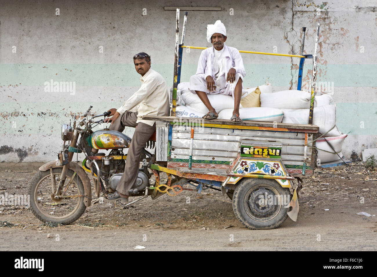 Passenger carrying vehicle hi-res stock photography and images - Alamy